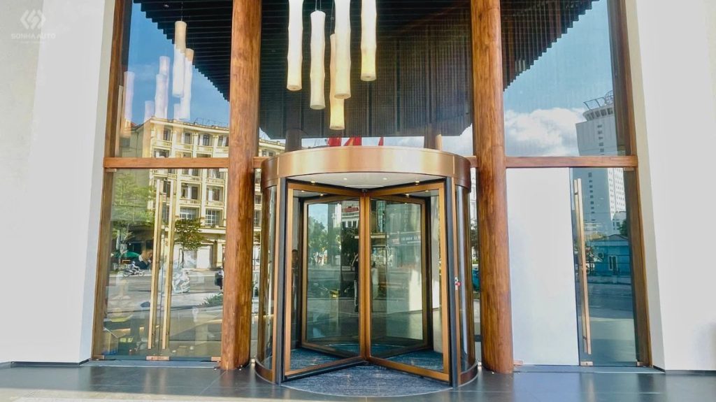 KBB revolving door at Kalong Hotel Mong Cai – A modern highlight for a ...